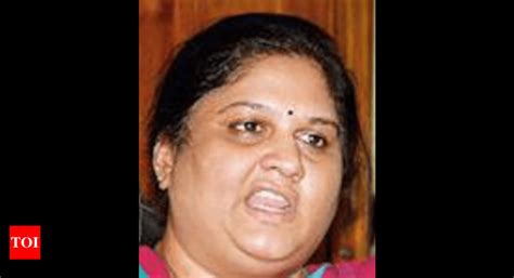 Telangana Former Mp Geetha And Hubby Get Bail In Bank Loan Fraud Case