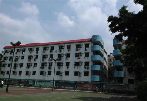 广东文艺职业学院师资力量怎样是公办的吗学费多少宿舍环境