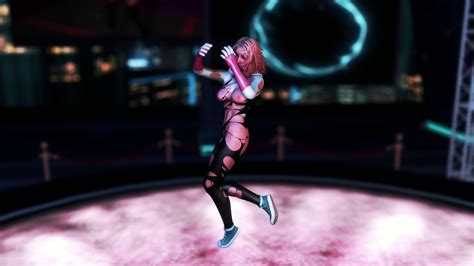 Slim Athletic Gwen Stacy Dance Floorwork In Ripped Suit To Arousal