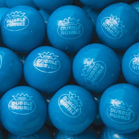 Dubble Bubble® Blueberry Smoothie Gumballs 0 94” Albanese Confectionery