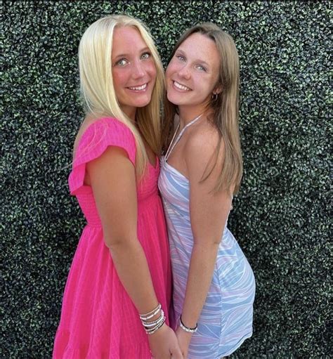 M4aplayingff Would Like To Do A Threesome With These Fraternal Twins