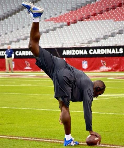 Stretch Inside Jamari Fox