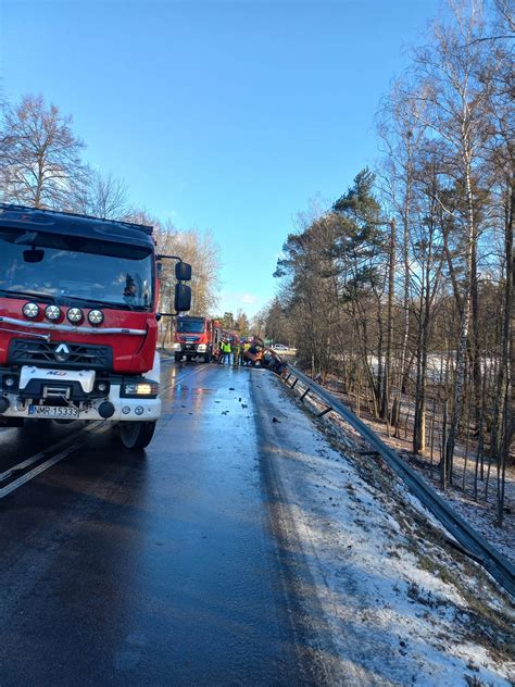 Wypadek na trasie Mrągowo Piecki Trwa akcja ratownicza