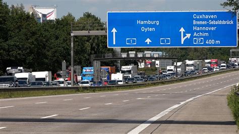 Langer Stau Nach Unfall Auf Der A1 Am Bremer Kreuz Buten Un Binnen