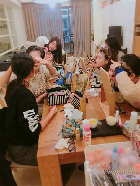 新竹 2018年34月個人基礎彩妝平日假日課程 Vivian Hou 彩妝教學、新秘、霧眉