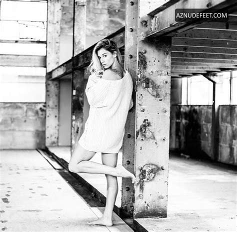 Anouk Van Schie Feet Aznudefeet