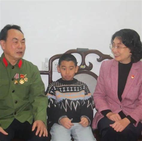 吴晓晖开展慰问困难党员活动 切实办好人民群众的关心事困难事宇宙生活关怀