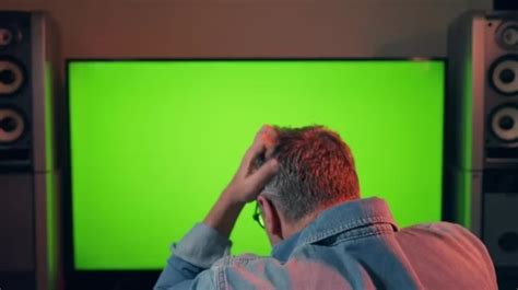 Compositing Screen Inserts In Nuke