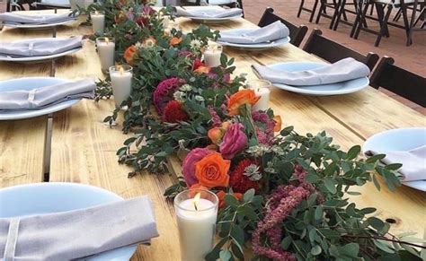 Ideas para centros de mesa Navideños utilizando velas Florista experta en decoraciones y