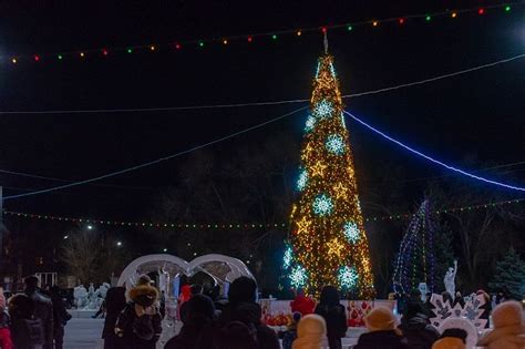Администрация Новотроицка определила даты и время открытия городских ёлок
