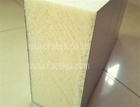 Polyisocyanurate Pir เป็นแผ่นฉนวนสำเร็จรูปโฟมเหลือง เป็นวัสดุที่มีลักษณะคล้ายคลึงกับโฟมโพลียู