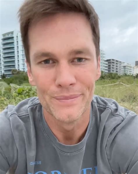 Tom Brady Posts Thirst Trap In Underwear After Gisele Bündchen Divorce