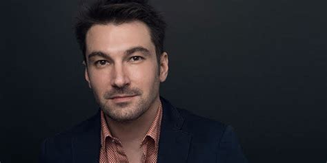 Inventor Of Tinder S Swipe Right Feature On How He Came Up With It