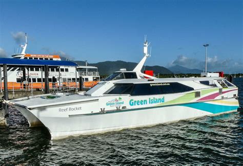 Great Barrier Reef Diving And Snorkeling Essential Guide