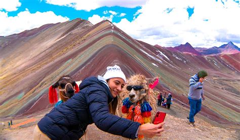 Tour Montaña 7 Colores Machu Picchu 2 días