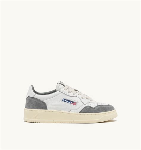AUTRY Woman | Sneakers and clothing collection
