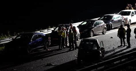 Dode En Gewonden Bij Ongeluk Met 4 Autos A59 Bij Raamsdonk