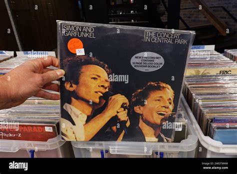 Live Album Simon Garfunkel The Concert In Central Park Stock Photo