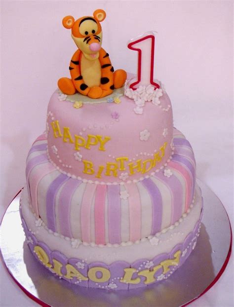 Tigger Theme Birthday Cake With Winnie The Pooh Topper