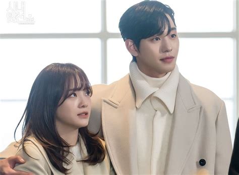 Adegan Kim Sejeong Dan Ahn Hyo Seop Pada A Business Proposal Dianggap Membawa Chemistry Yang