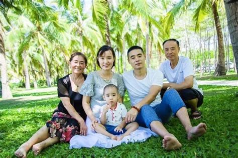 “最美女教师”张丽莉又要当妈妈了！（视频） 搜狐大视野 搜狐新闻
