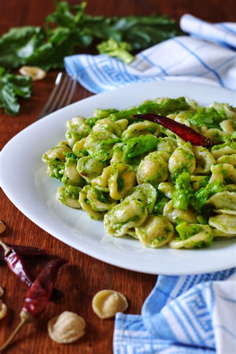 ORECCHIETTE CON LE CIME DI RAPA Ilpugliesechecucina