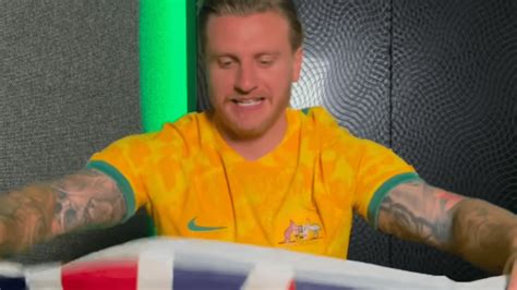 Watch Ex Rangers And Hibs Star Jason Cummings Leave Australia Pals In