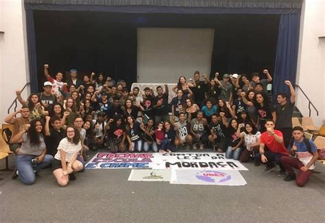 Estudantes Convocam Atos Contra A Perseguição Das Escolas