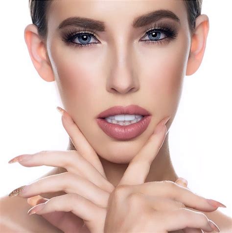 Julie Marie Milesmodels