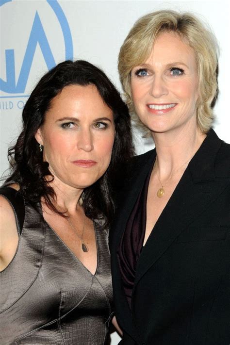 Pictures Of Lara Embry