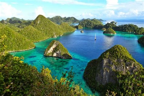 Wisata Raja Ampat Trek Papua