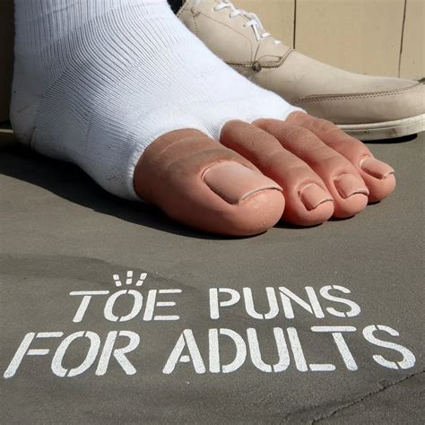 201 Funny Toe Puns