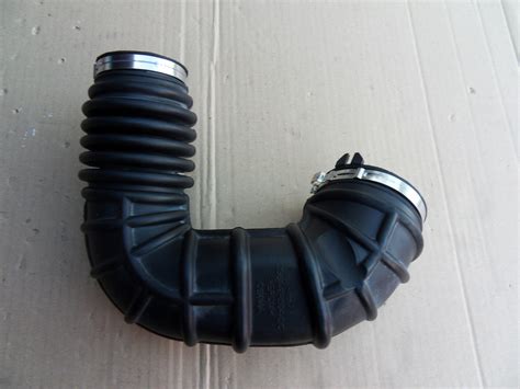 RURA DOLOT POWIETRZA FORD FIESTA MK6 1 3 8V 2S61 9R504 DC RURA DOLOT