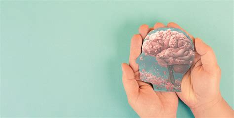 꽃이 만발한 나무 자유 희망 및 긍정적 사고 아이디어 및 상상 개념 자기 관리 및 정신 건강 창조적 인 두뇌를 가진 인간의 마음 나무에 대한 스톡 사진 및 기타 이미지