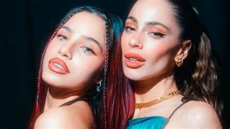 El Apasionado Beso Entre Emilia Mernes Y Tini Stoessel Voxpopuli Tu