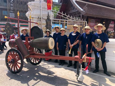 ประเพณีใส่ขันดอกอินทขิลเสาหลัก คณะก้องฟ้าล้านนา เชียงใหม่