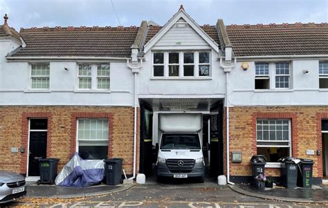 128 130 Frant Rd Thornton Heath Cr7 7ju Industrial For Lease Loopnet