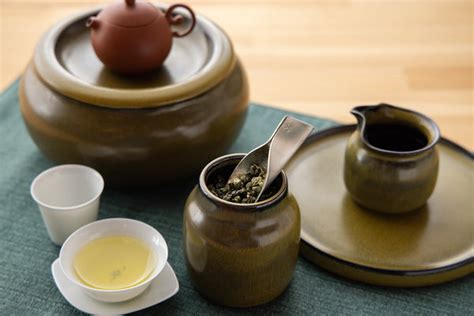 Nousaku Tea Leaf Spoon Mr Kitly