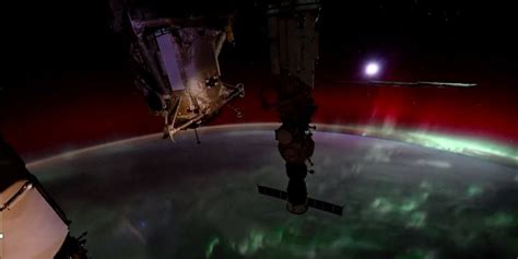 Nasa 우주비행사가 우주에서 직접 찍은 신비로운 오로라 Bbc News 코리아