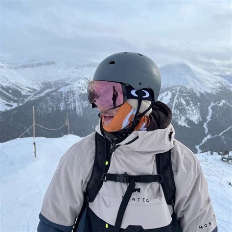 Montec Dune Snowboard Jacket Men Sand Black Metal Blue