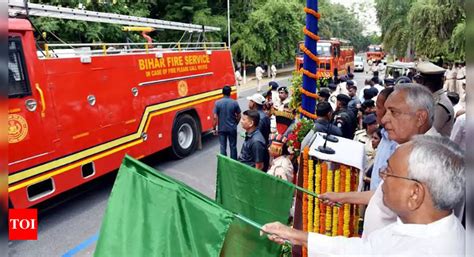 Bihar Cm Nitish Kumar Flags Off 34 Fire Fighting Vehicles Patna News