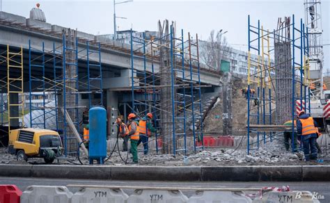 Столичні дорожники оголосили тендер на проєкти ремонту трьох мостів Вечірній Київ