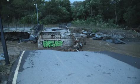 Изграждат временен мост на мястото на разрушения в Царево ᐉ Новини Tribune Bg