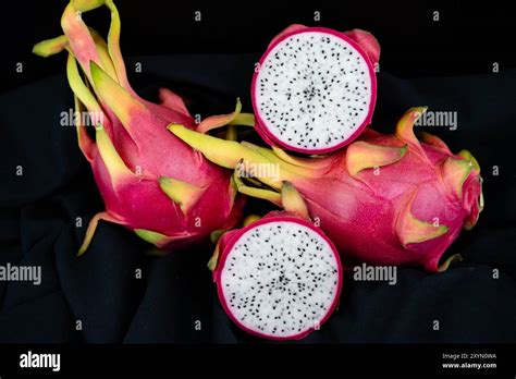 Red Pitahaya Strawberry Pear Night Blooming Cereus Cereus