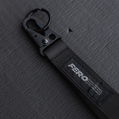 Clash Hook Loop Keychain Stealth Black