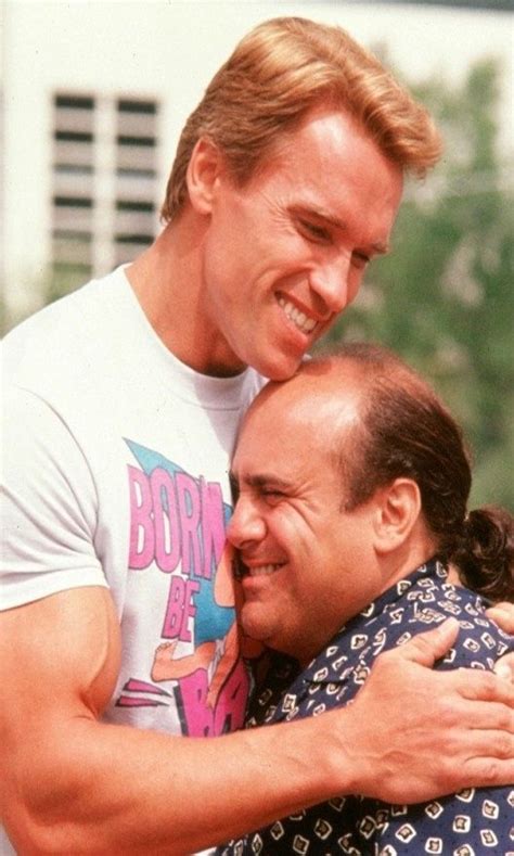 Arnold Schwarzenegger And Danny DeVito In Twins 1988