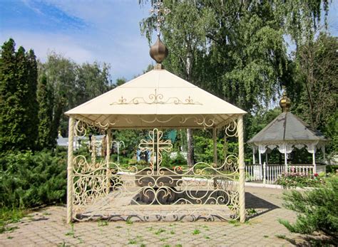 Успенский мужской монастырь Новомосковск Новомосковск город фотография дополнительная