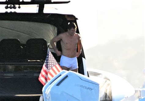 Tom Brady Goes Shirtless On Yacht Looks Like He Can Still Play In Nfl