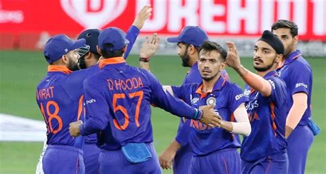 এই তারকাকে ছাড়াই T 20 বিশ্বকাপ সহ অজি এবং প্রোটিয়াদের বিরুদ্ধে