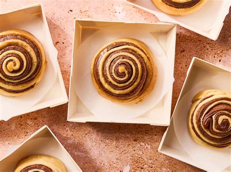 Two Tone Cinnamon Buns Kosher Com